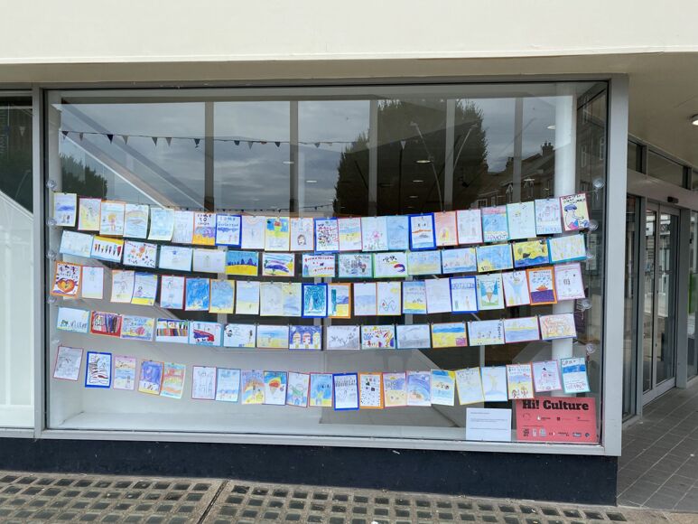 Stradbroke Primary Academy takes part in Great Yarmouth Window Art Trail - News - Stradbroke ...